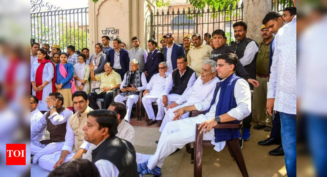 6 suspended Congress MLAs barred from entering House, party protests ...