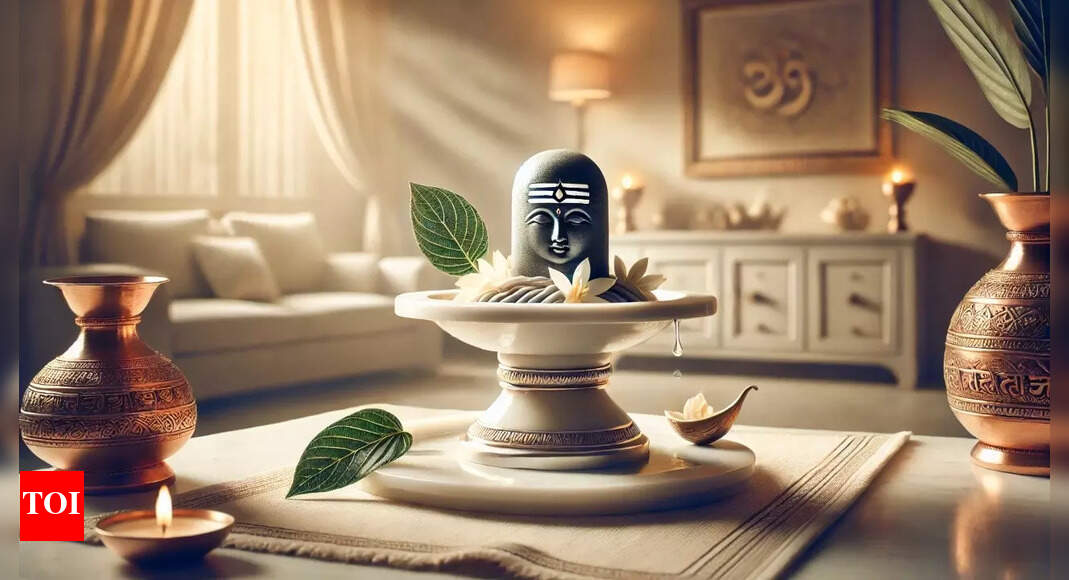 Vastu guidelines for keeping a Shivling at home - The Times of India