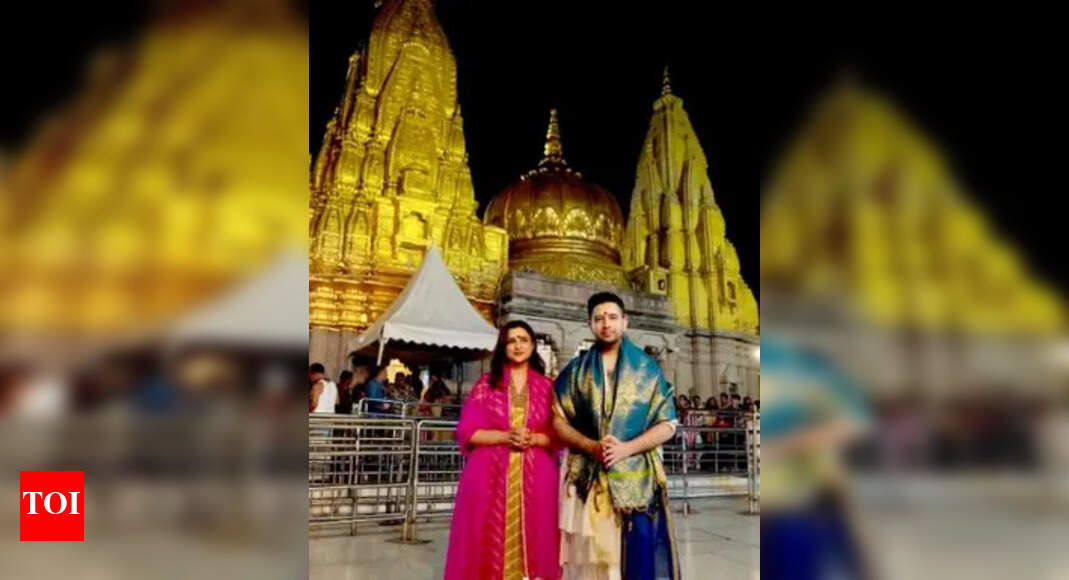Parineeti Chopra, Raghav Chadha offer prayers at Kashi Vishwanath ...