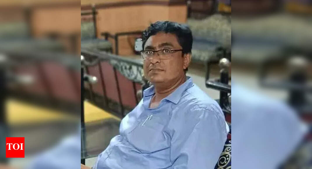Former Kamarhati councillor found dead | Kolkata News - The Times of India