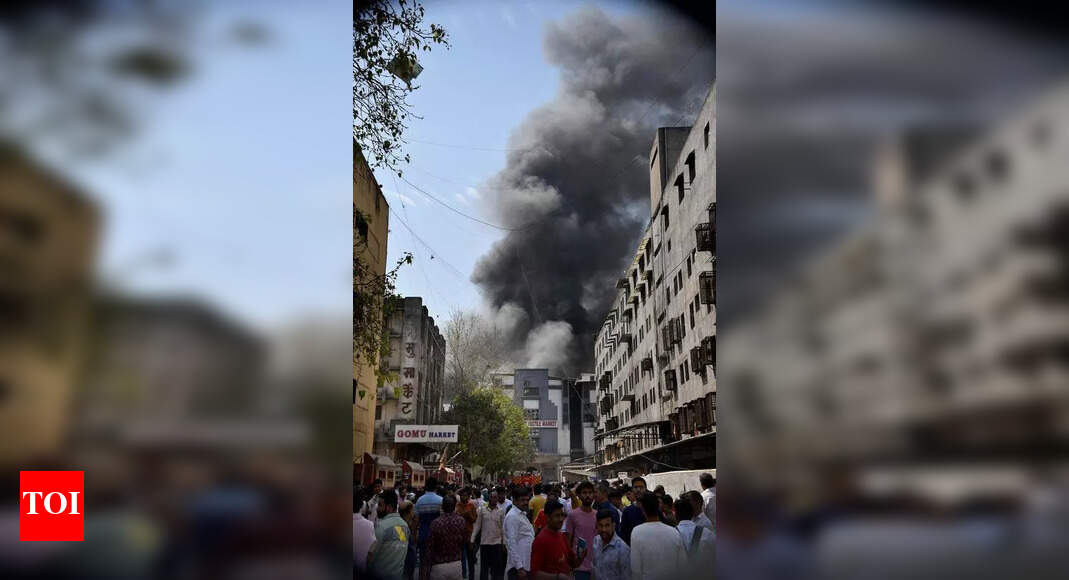 Surat Fire: Massive blaze reignites at Surat Shiv Shakti Textile Market ...