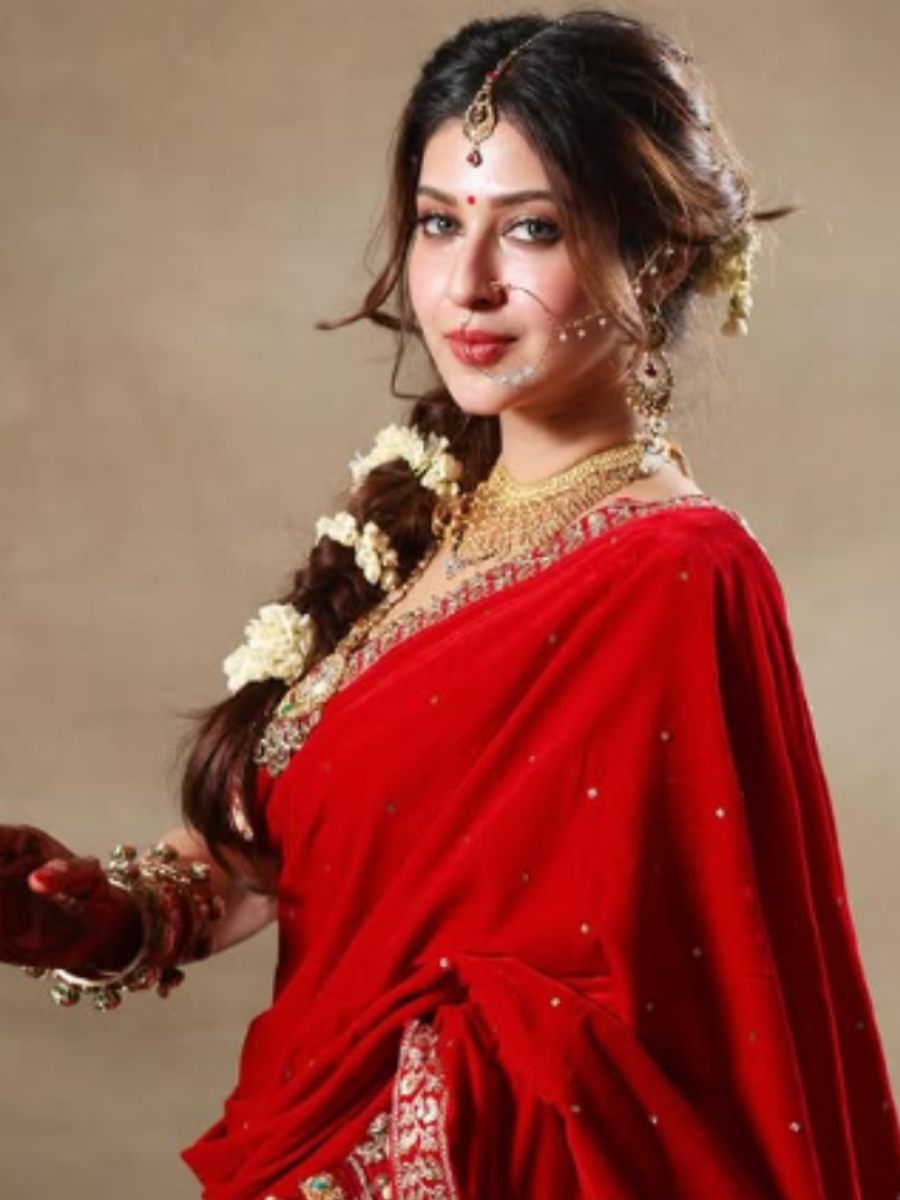 TV's loved Goddess Parvati aka Sonarika Bhadoria's divine saree looks ...