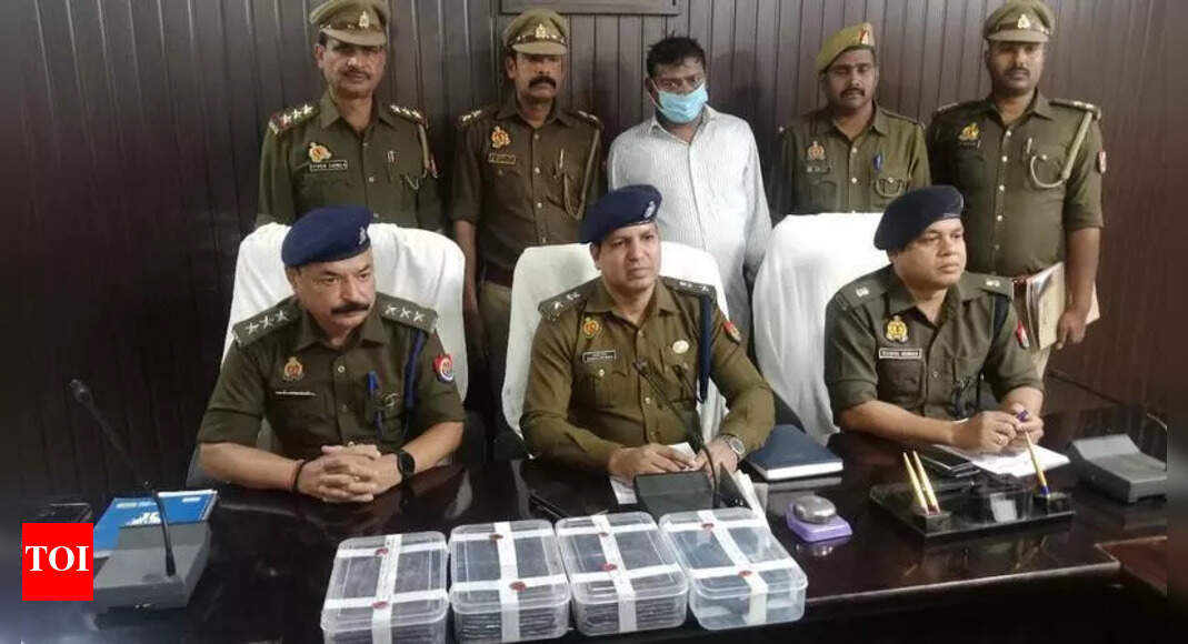Drug smuggler nabbed with charas worth Rs27L | Varanasi News - The ...
