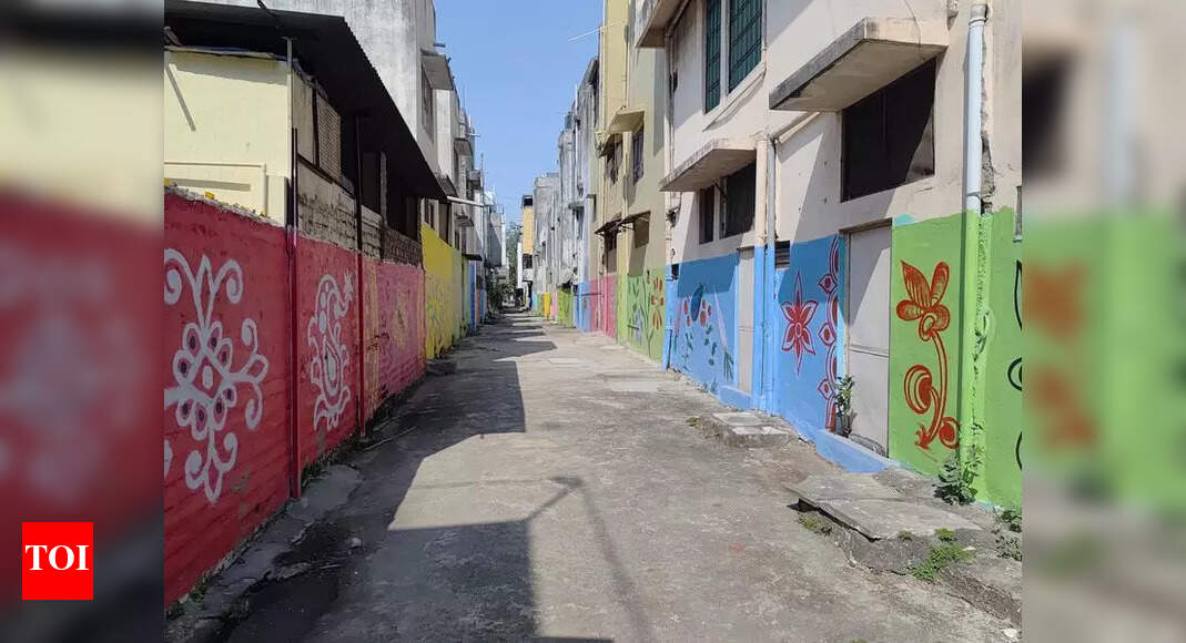 Backlane beautification work boosts cleanliness drive ahead of ...