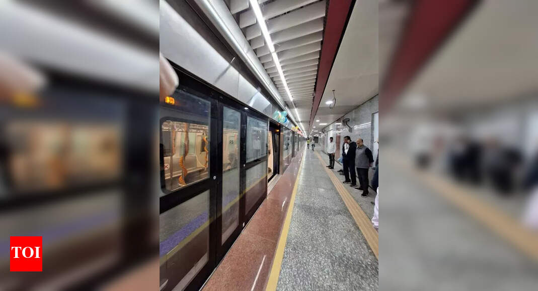 Kolkata Metro: Metro starts inspection of E-W’s Esp-Sealdah stretch ...