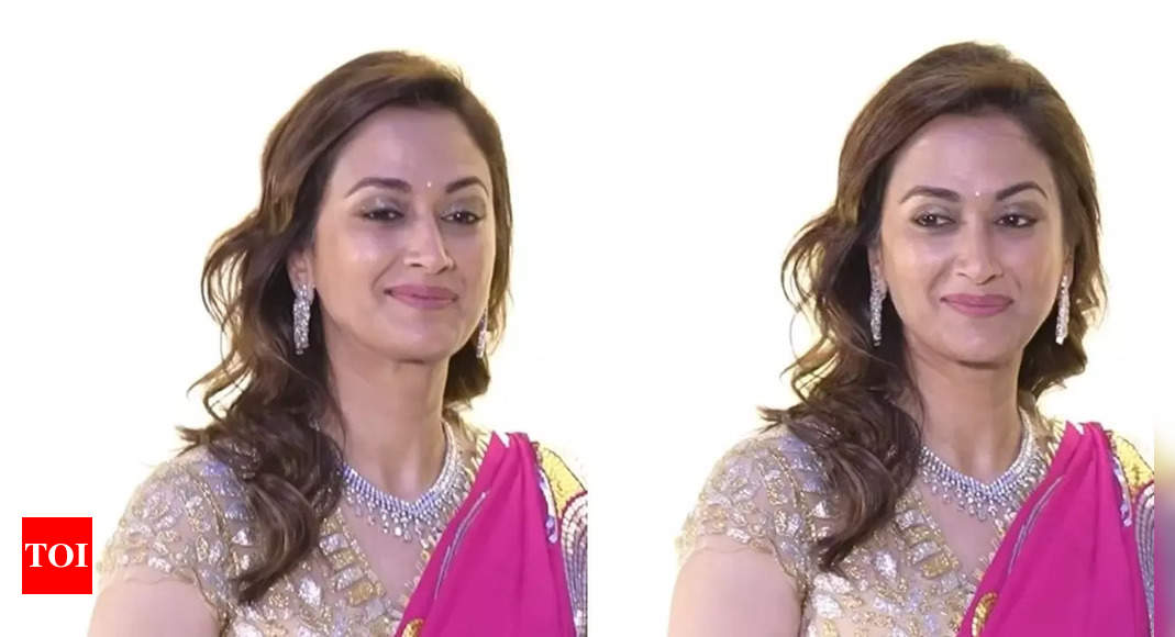 'Swades' actress Gayatri Joshi makes a RARE appearance at Konark ...