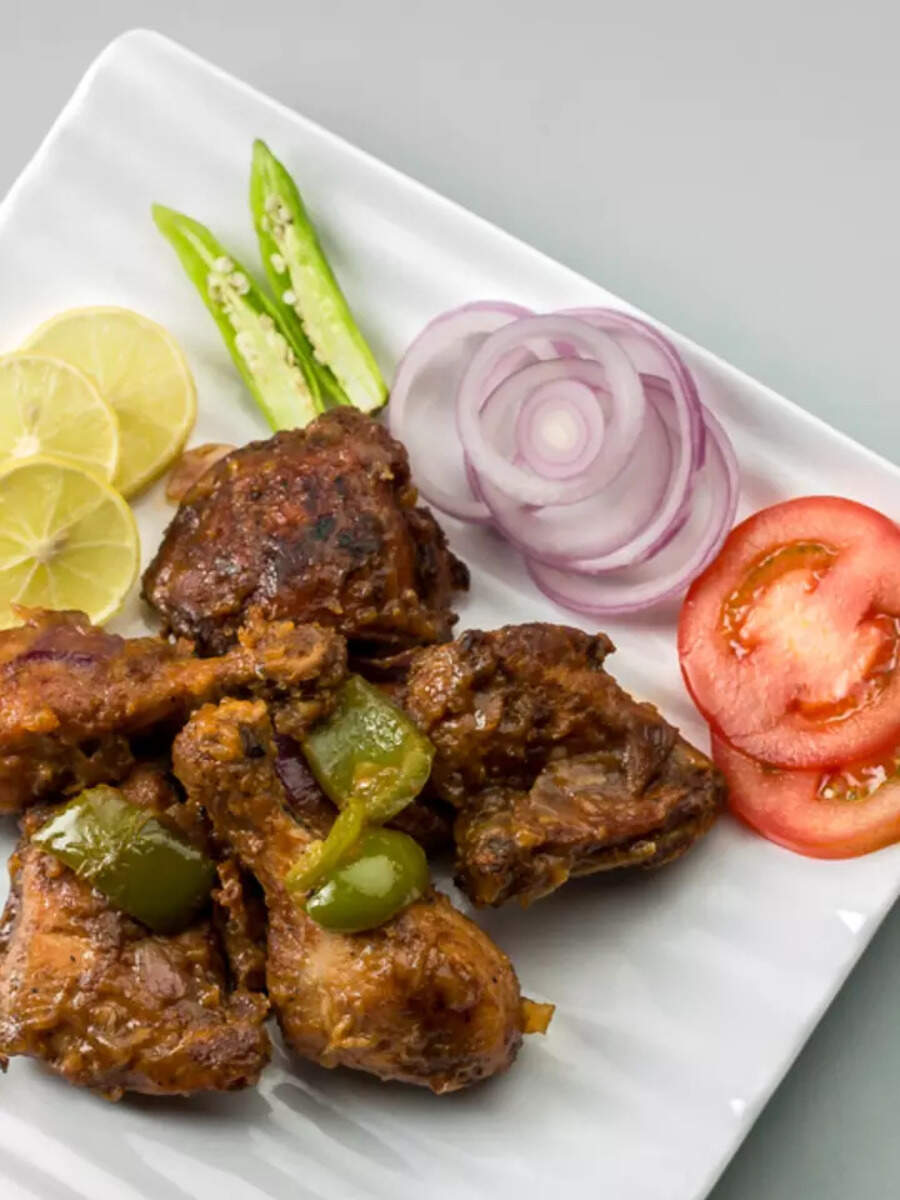 This Nimbu Mirch Tawa Chicken is a must-try | Times of India