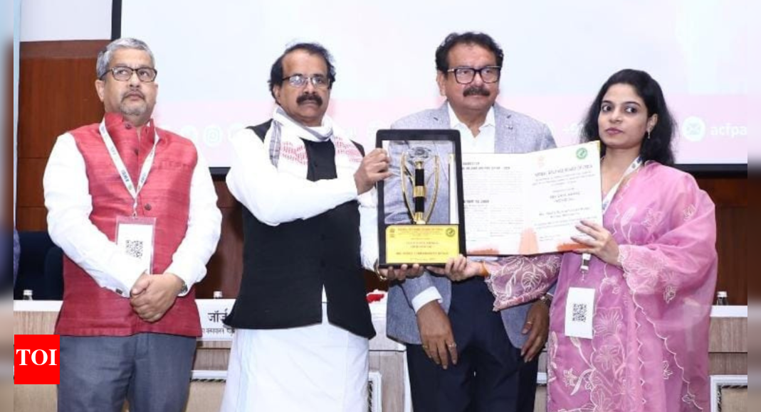 Mumbai: Animal activist Nisha Subramanian Kunju wins the AWBI Jeev Daya ...