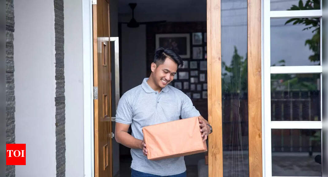 Man orders phone online, pays cash on delivery– What he got instead is ...