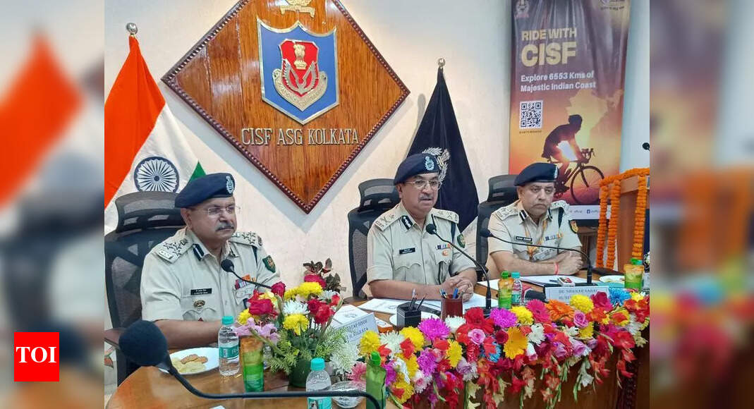 CISF cyclothon to raise awareness on coastal security | Kolkata News - The Times of India