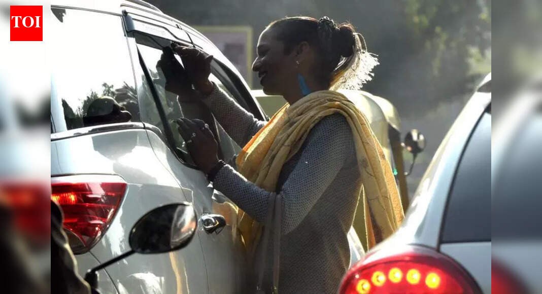 Call To Alms: Problem Begging An Answer | Delhi News - The Times of India