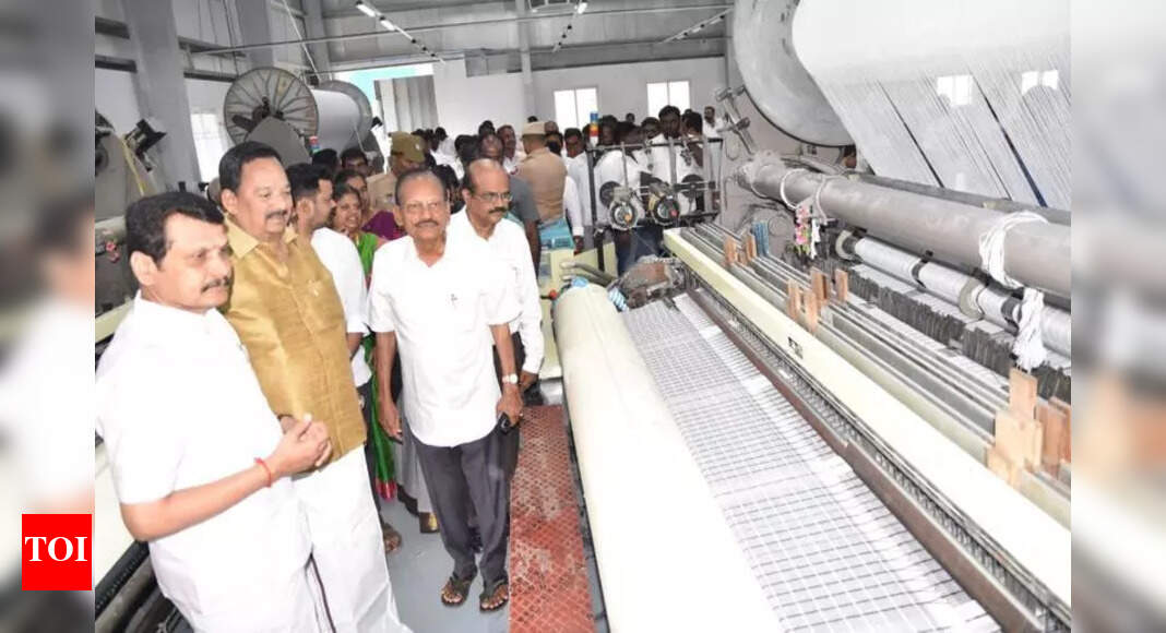 Ministers inaugurate mini textile park in Karur - The Times of India