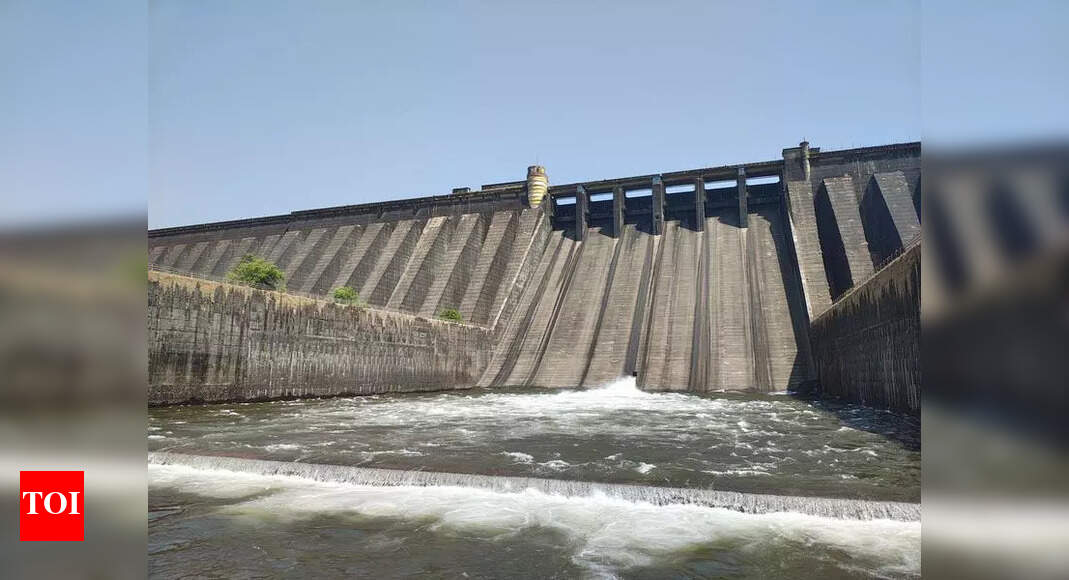 Irrigation dept begins 1,000 cusec discharge from Koyna dam - The Times ...