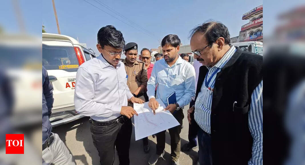 Work on flyovers near Ghughritand, Mufassil Mor to begin soon: Gaya DM ...
