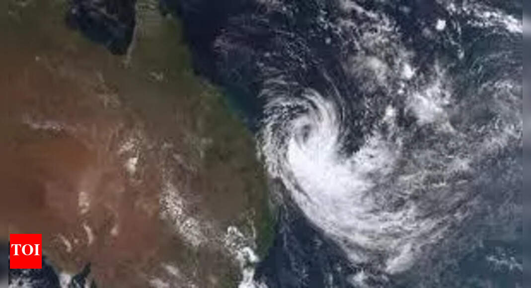 Cyclone Alfred’s unusual path baffles experts: Why forecasters are ...