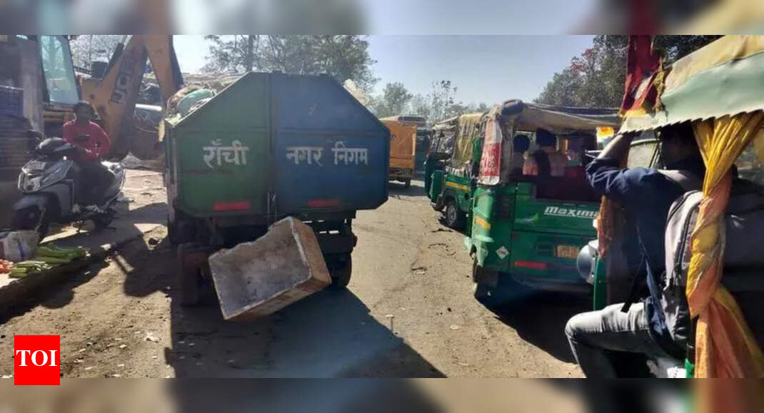 RMC vehicles ‘ply’ without no. plates, residents seek action - The ...
