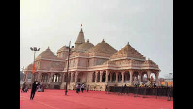 Ram Temple replica at Parade Ground continues to draw crowd | Prayagraj ...