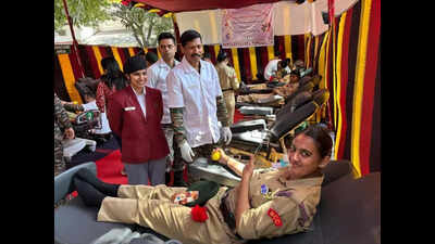 NCC girls step forward, donate blood | Lucknow News - The Times of India