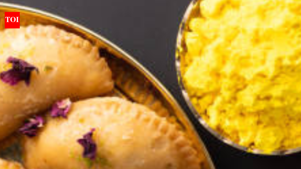 From UP's Gujiya to Maharashtra's Karanji: Different ways the HOLI ...