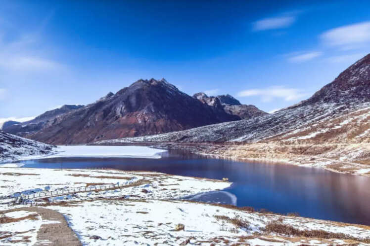 India’s jaw-dropping mountain passes that are a must-visit | Times of ...