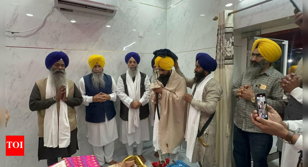 Giani Kuldeep Singh Gargaj appointed as new Jathedar of Takht Kesgarh ...