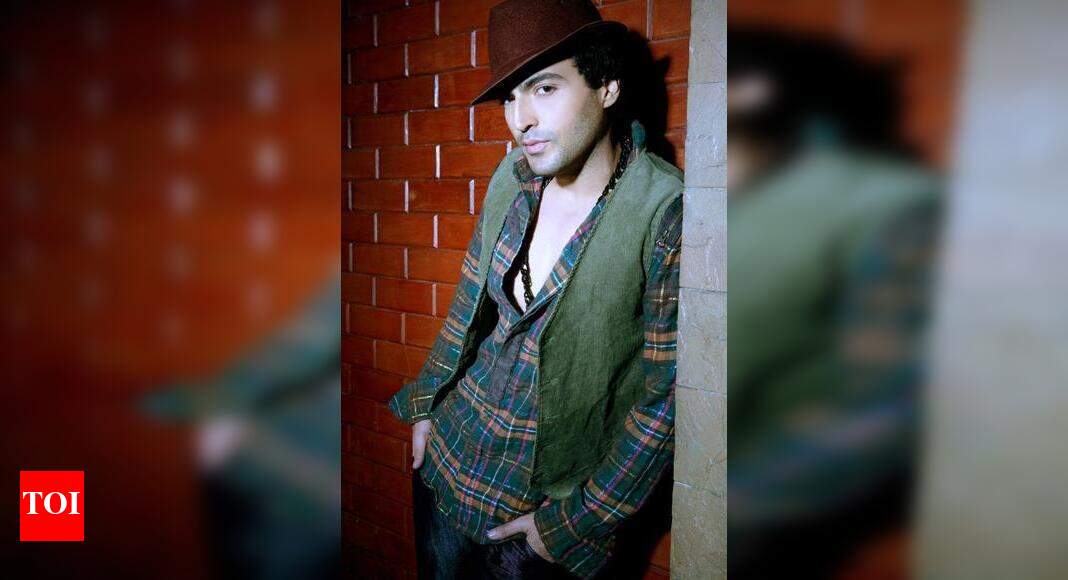 Ayaz Khan: Ayaz Khan injures Ali Zafar | Hindi Movie News - Times of India