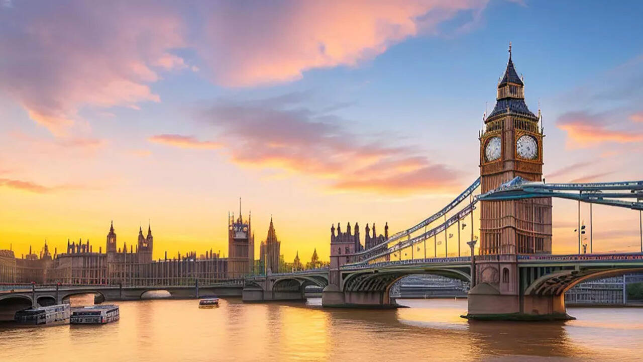 Explore The Past Together: The Best Family-friendly Heritage Walks In ...