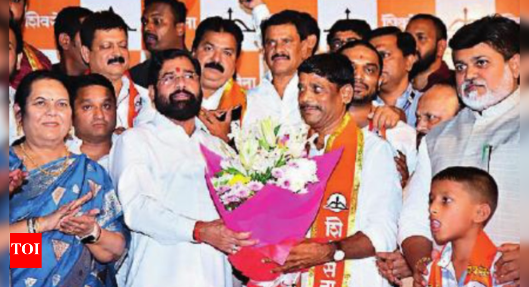 Congress ex-MLA Ravindra Dhangekar who wrested Kasba from BJP in bypoll ...