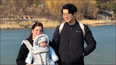 Korean Father's Heartwarming Hindi Lullaby to Baby Goes Viral | - The ...