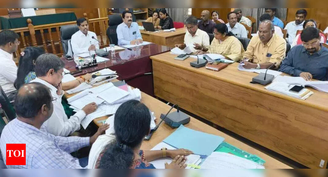 Mandya DC instructs officials to take measures to prevent drinking ...