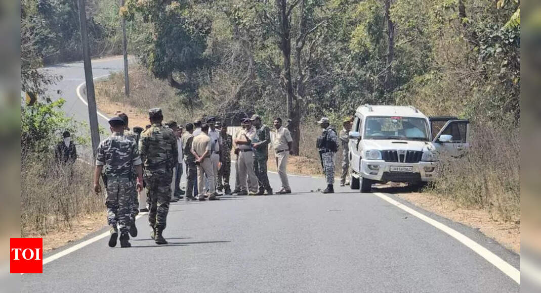 Bombs hurled at van to free Sahu, police injured in commotion: SP ...