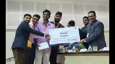 SB Jain Institute students shine bright at ‘DevHack’ Hackathon 2025 ...