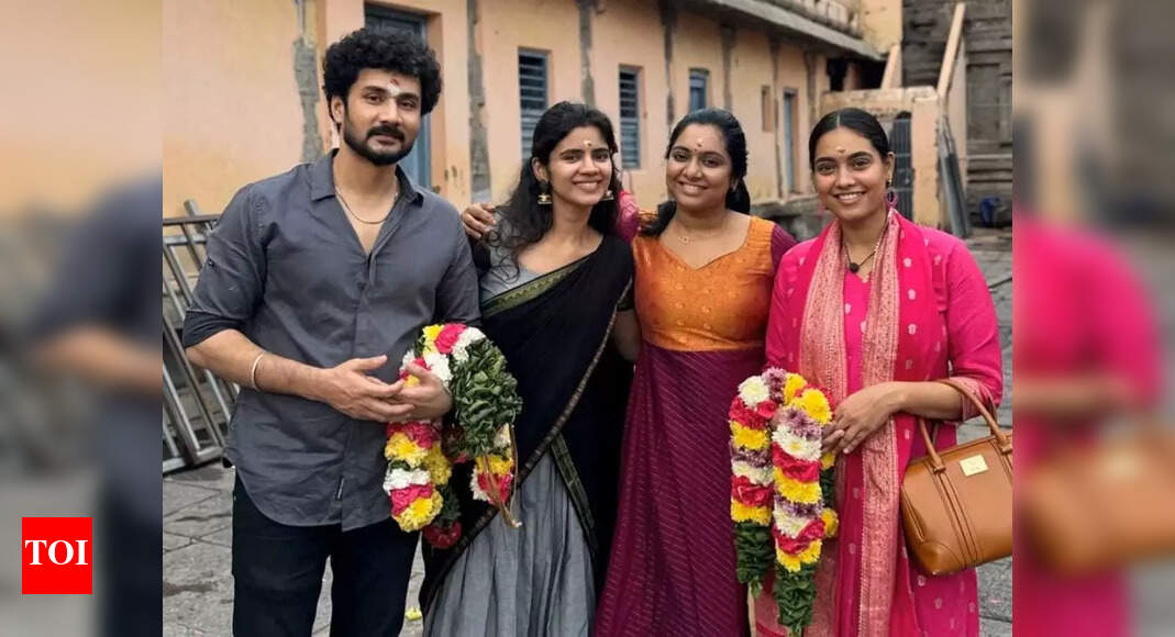 Bigg Boss Tamil 8 fame Soundariya, Pavithra reunite with Vishu and ...