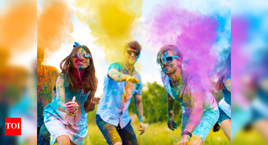 Holi 2025 Wishes Qoutes: Happy Holi 2025: Best Holi Wishes and Messages ...