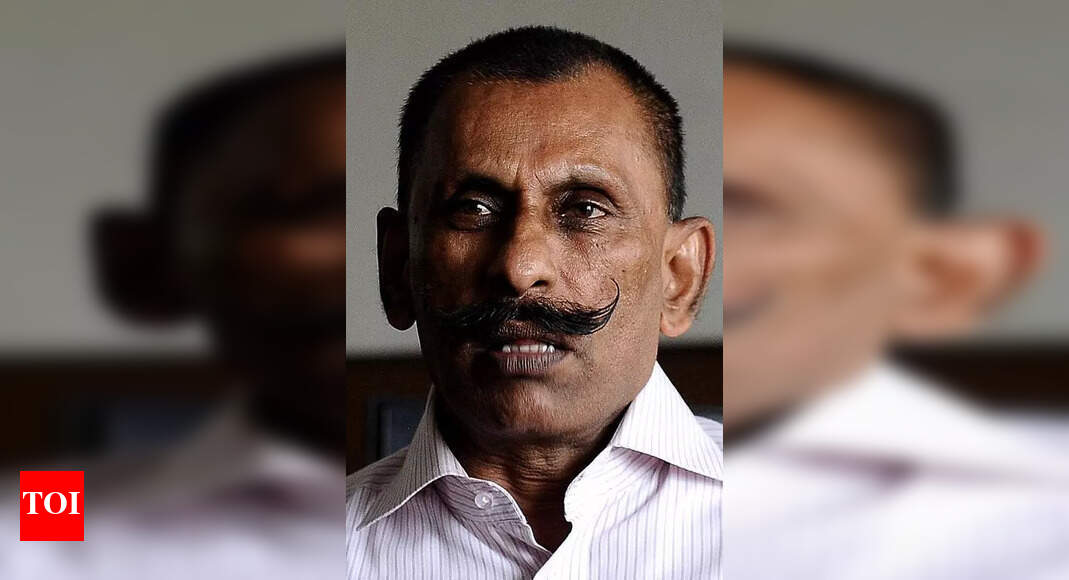 HC orders interim stay on FIR against Pon Manickavel - The Times of India