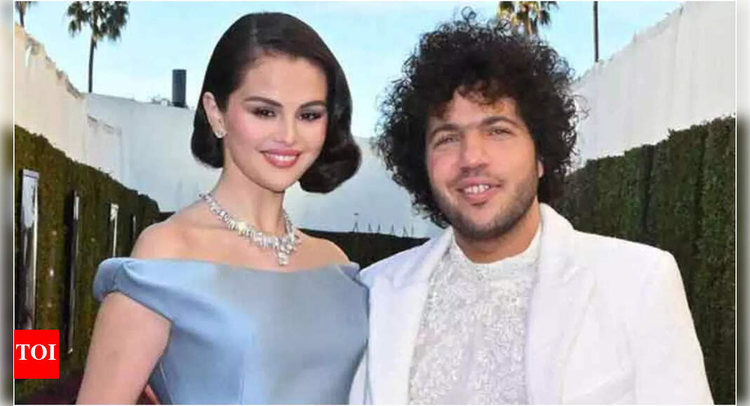 Selena Gomez and Benny Blanco feature in sultry music video for their ...