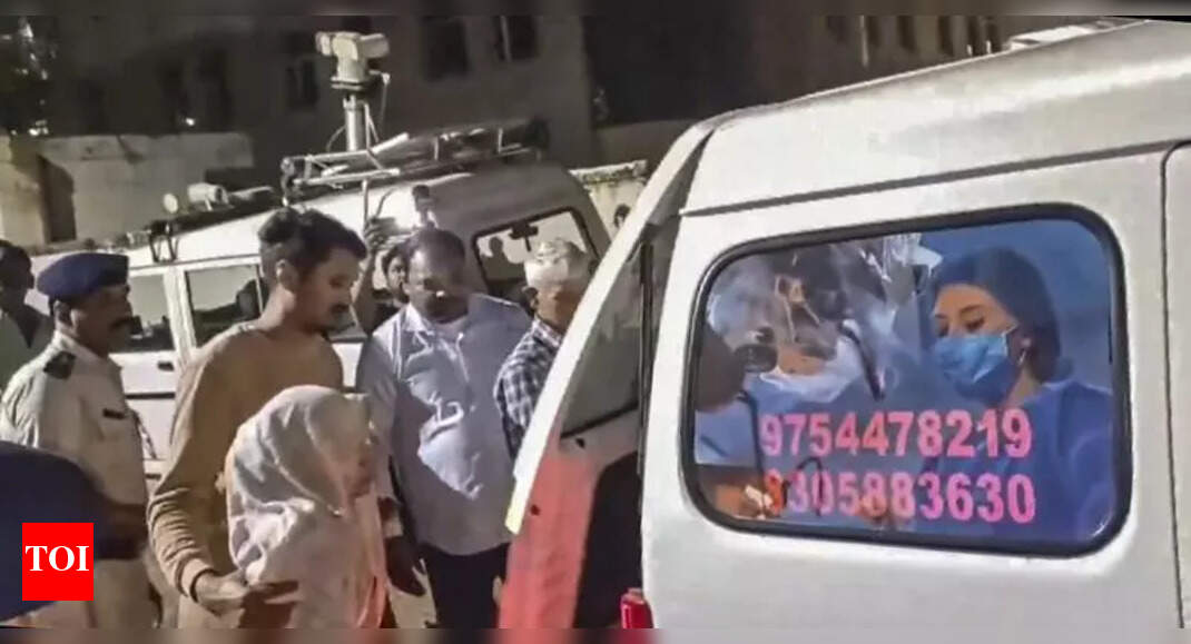 190 patients evacuated after fire in Gwalior hosp - The Times of India