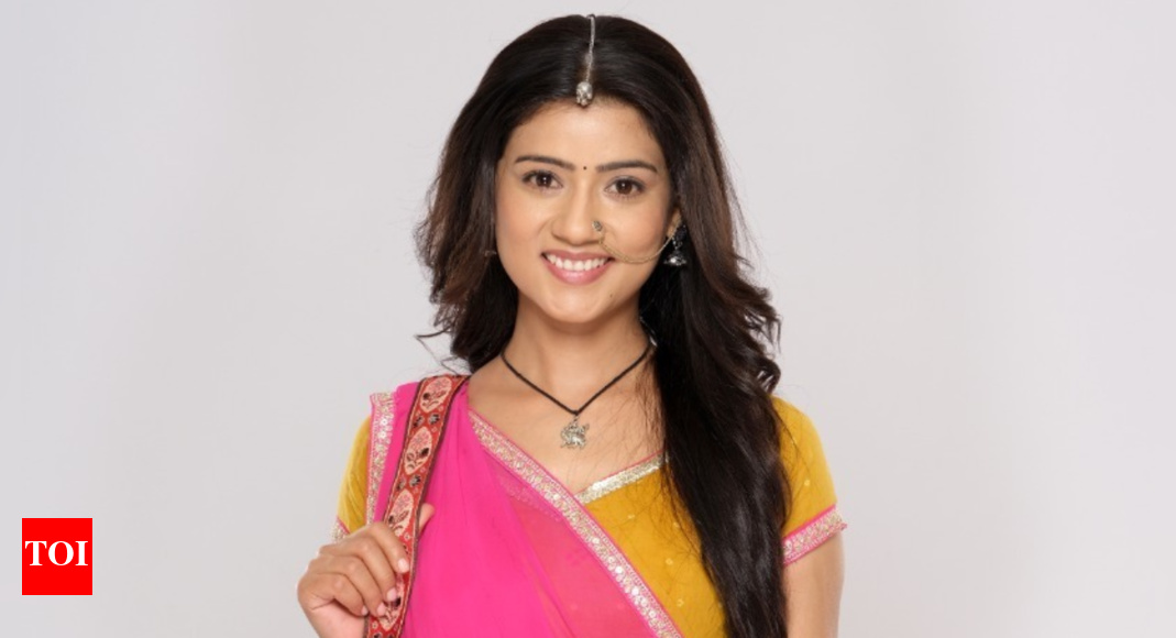 Badi Haveli Ki Chhoti Thakurain's Diksha Dhami aka Chaina shares her ...