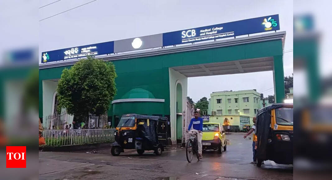 SCB docs successfully reattach tribal girl’s severed limb | Bhubaneswar ...