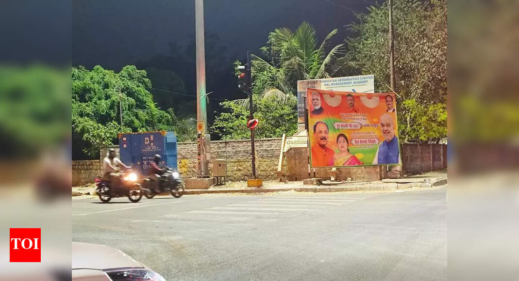 After clearing 13k banners in 7 mths, BBMP removes 2k in 1 day ...