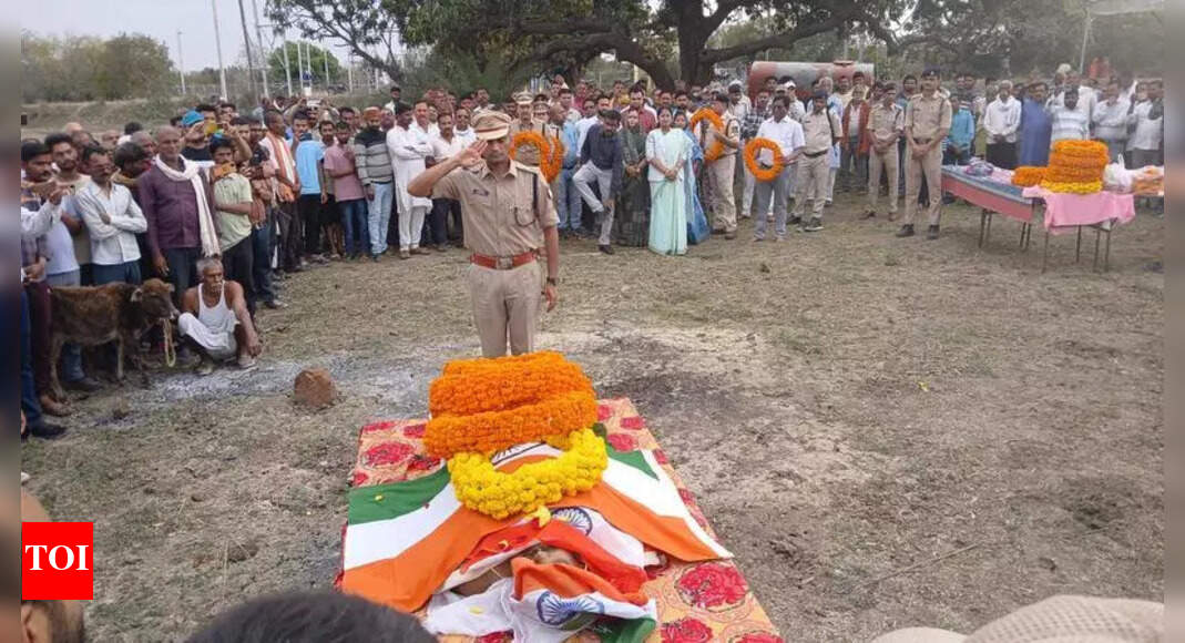 20 held for lynching of cop & captive; looted rifle recovered | Bhopal ...