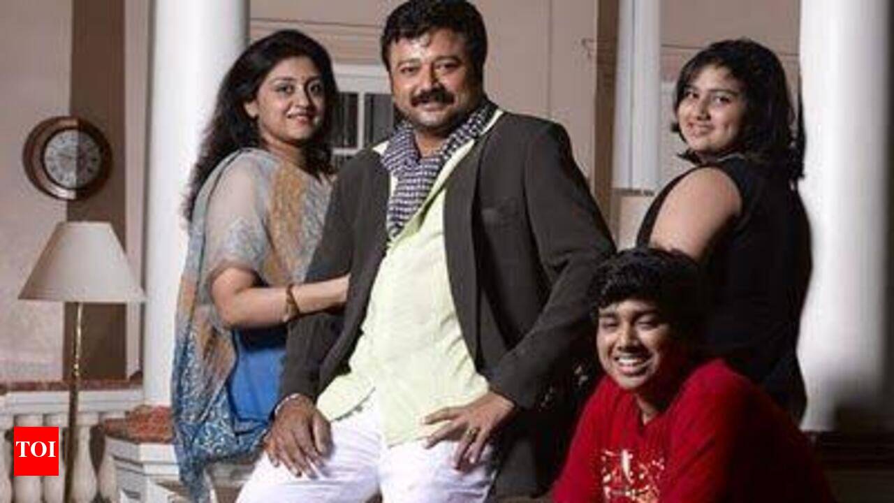 Jayaram Family Mohanlal Attends Jayarams Daughter Malavika And