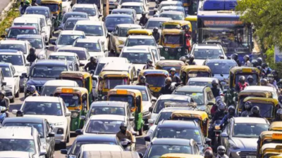 How VIP movement in central Delhi during peak hours creates a ...