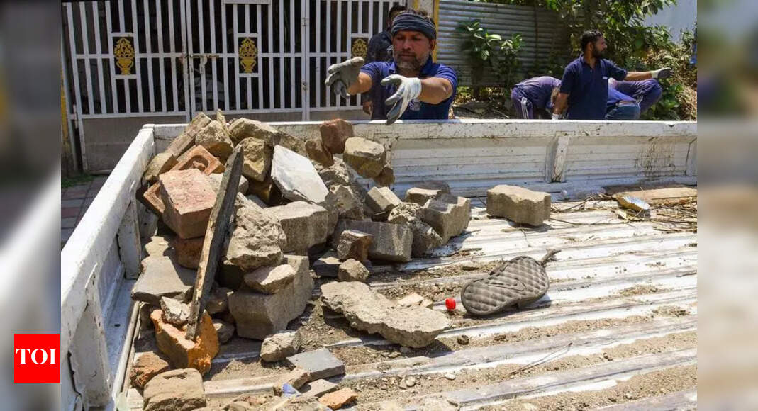 Mahal Recovers From Night of Riots, Arson, and Mob Violence | Nagpur ...