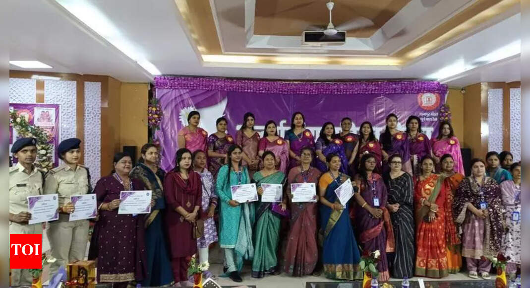 Railways honours 50 women employees of Danapur div | Patna News - The ...