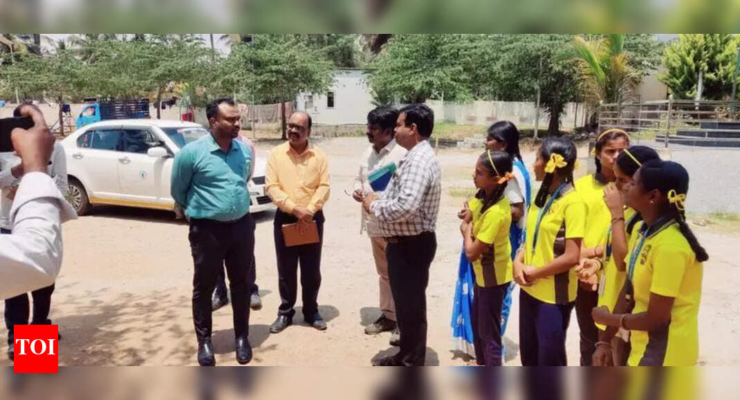 ZP CEO inspects GPs in Hunsur taluk | Mysuru News - The Times of India