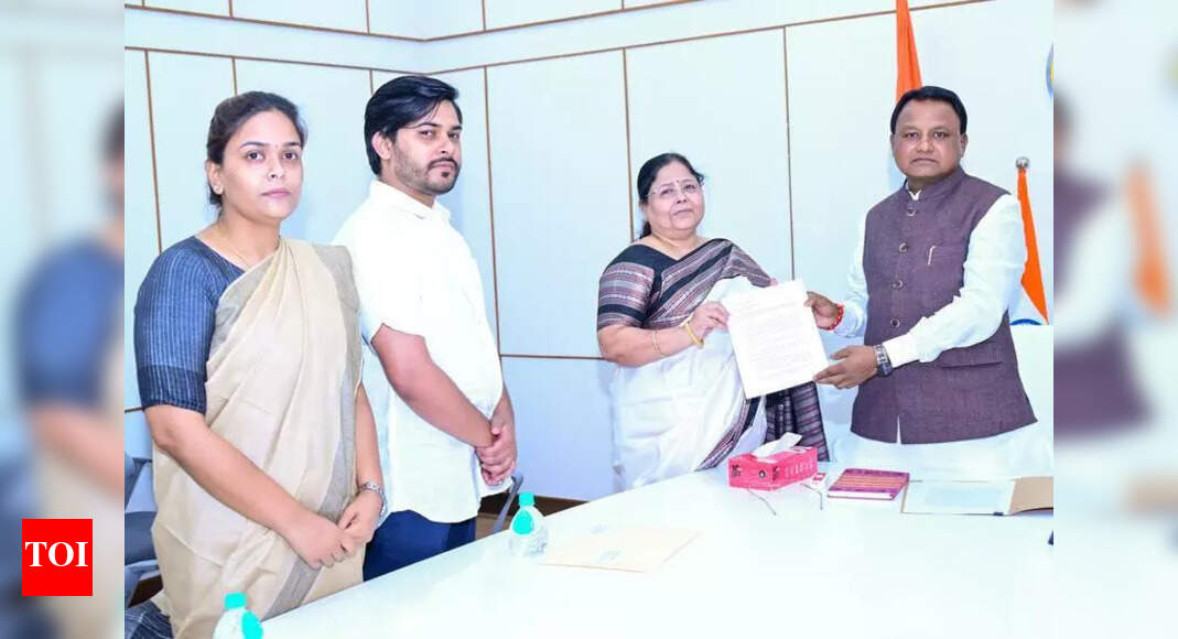 CM assures of comprehensive re-examination of Naba murder case ...