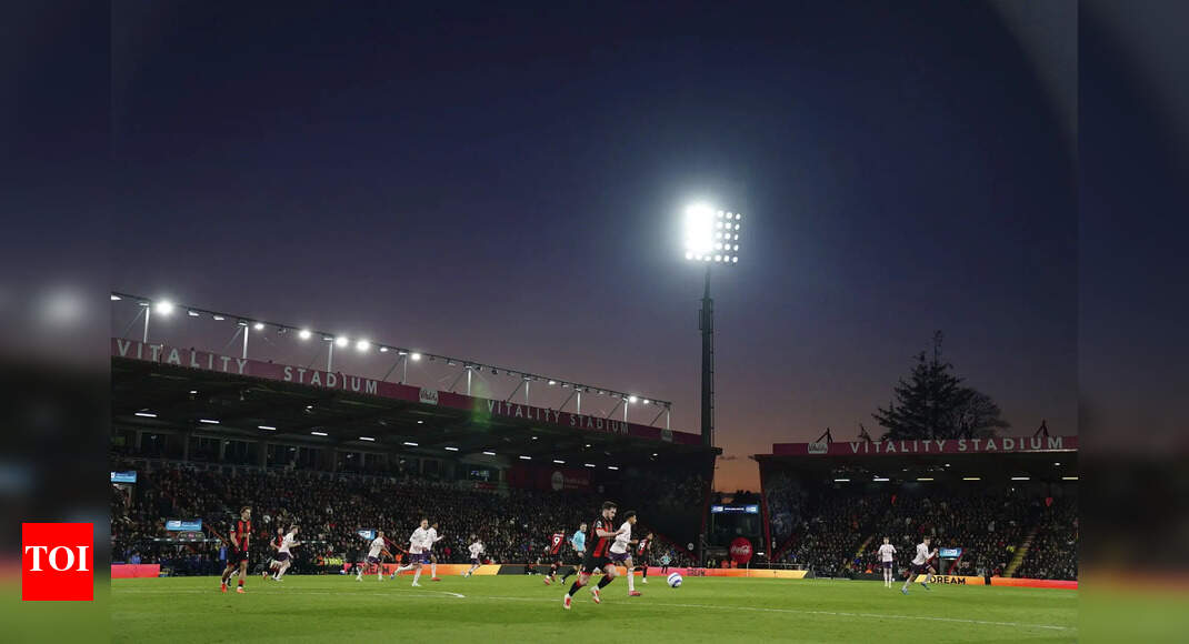 Guo Jiaxuan Chinese youth footballer dies after head injury in Spain ...