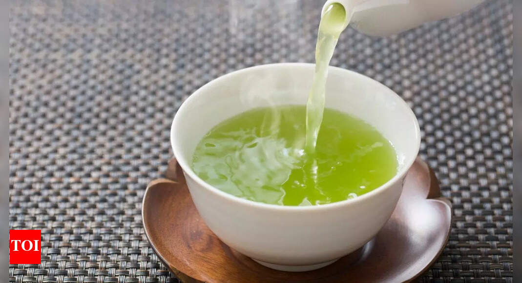 6 simple Green Tea remedies for effective weight loss - The Times of India