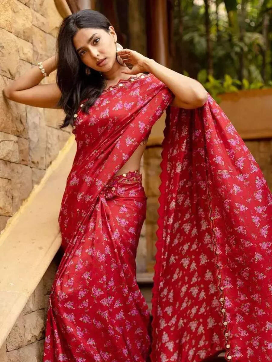 Aishwarya Lekshmi shines in traditional outfits | Times of India